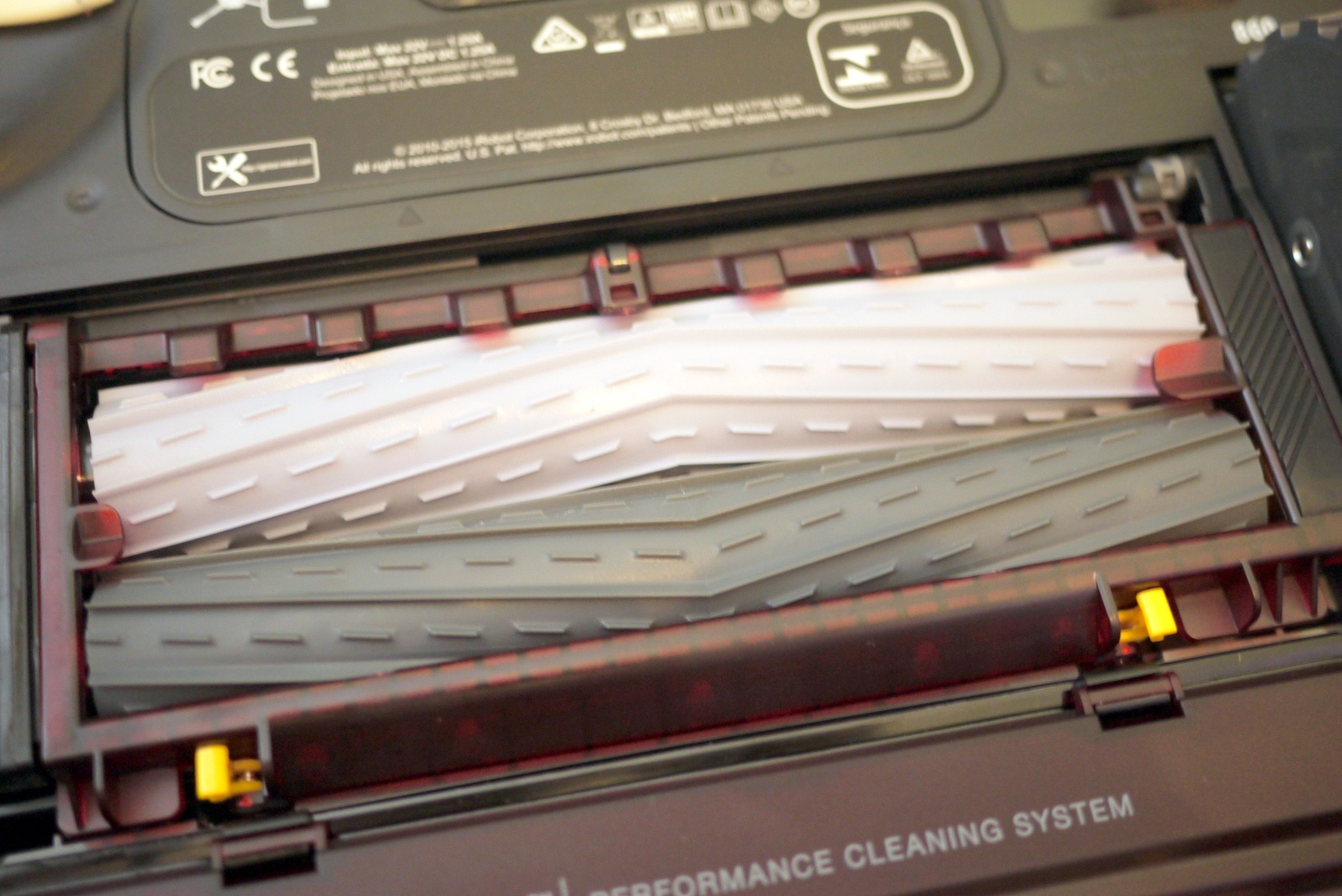 Roomba 860 Review - High Quality Vacuum without Fancy Navigation Tech